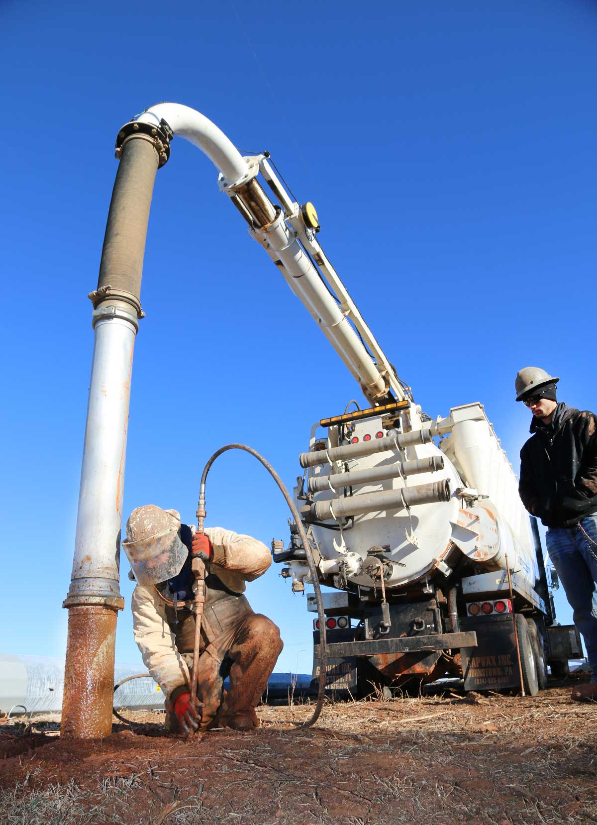 Excavating Holes Power Lines | Gateway Companies LLC